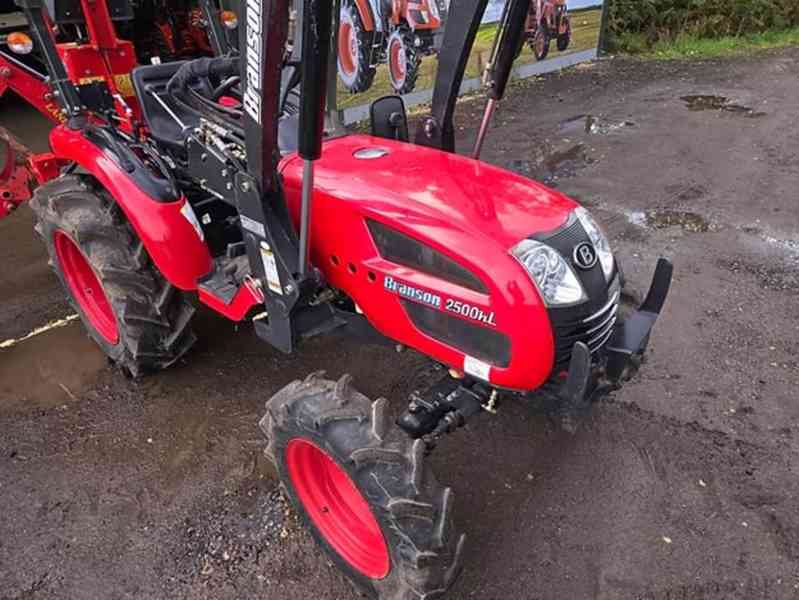 Traktor Branson 2500HL - bazar - Hyperinzerce.cz