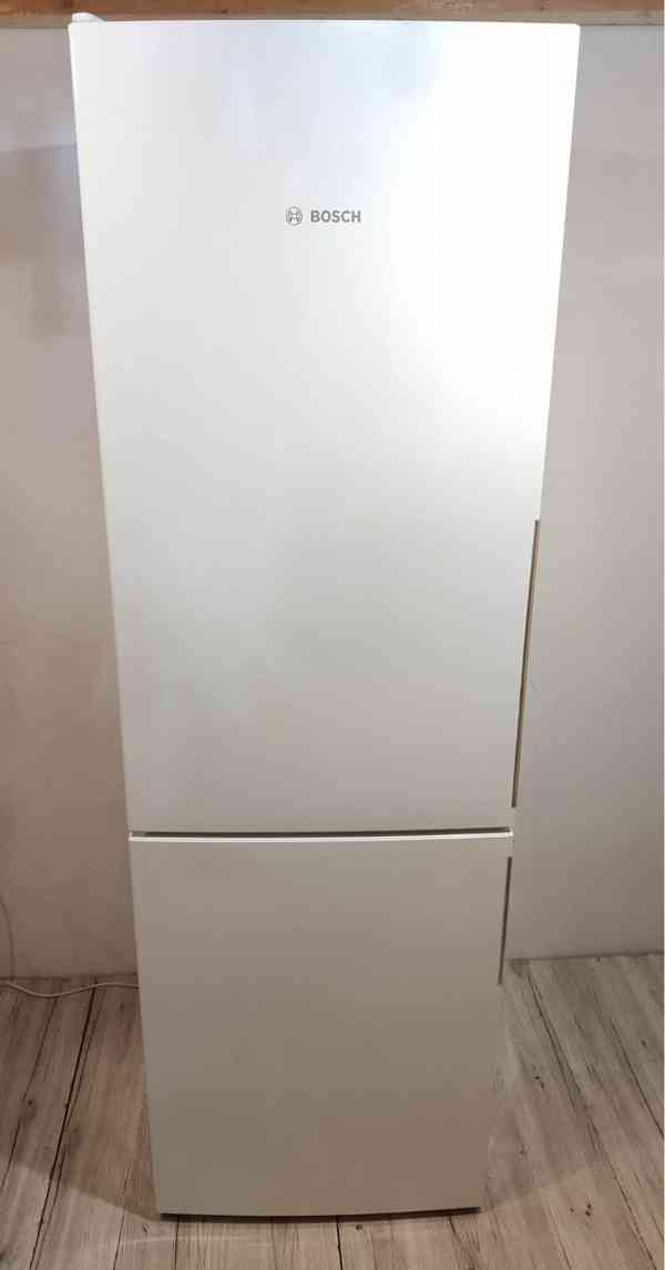 Velmi pěkná Lednice Bosch KGE36DW40 A+++ - bazar - Hyperinzerce.cz