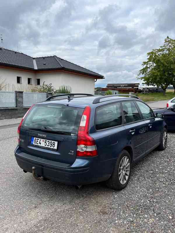 Volvo V50 T5 4x4 manuál - bazar - Hyperinzerce.cz