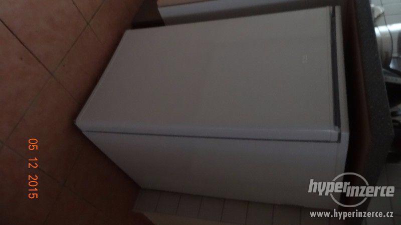 Malá lednice s mrazícím prostorem - bazar - Hyperinzerce.cz