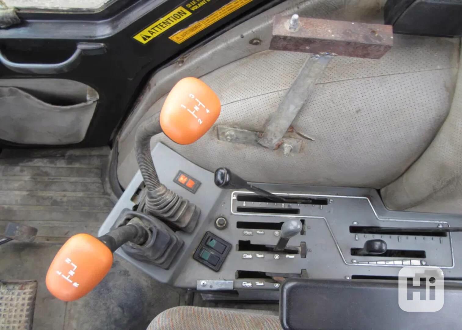 Traktor Case IH 4220 - bazar - Hyperinzerce.cz