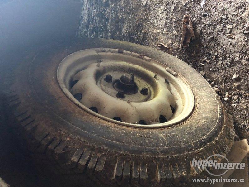 Prodej STW 1202 a VAZ 2101 - bazar - Hyperinzerce.cz