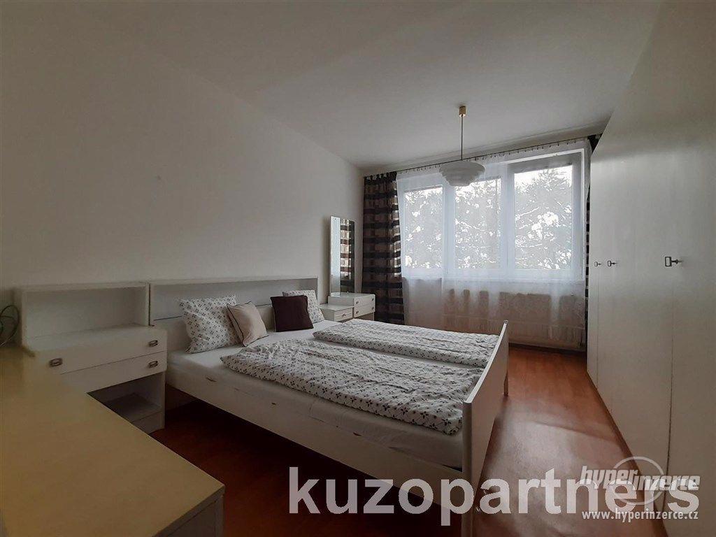 Byt 2+1, 58 m2, Sídliště Plešivec, Český Krumlov - bazar - Hyperinzerce.cz