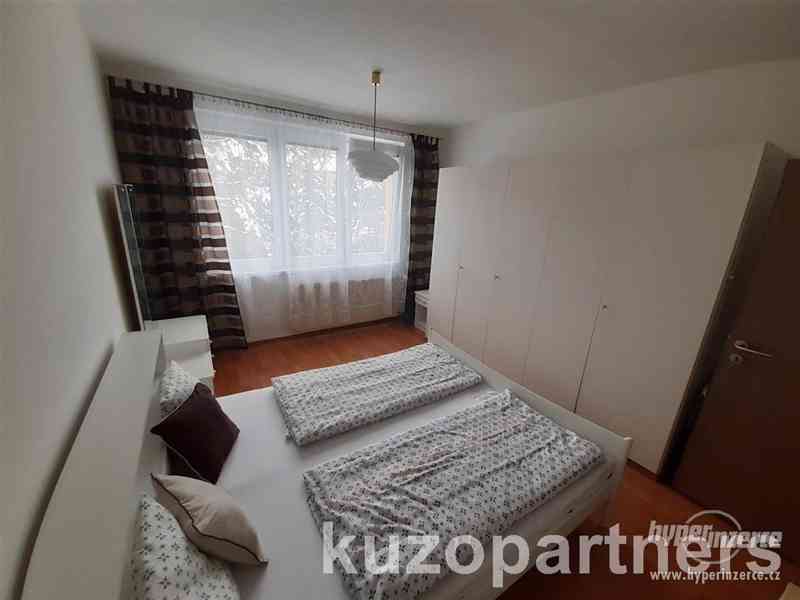 Byt 2+1, 58 m2, Sídliště Plešivec, Český Krumlov - bazar - Hyperinzerce.cz