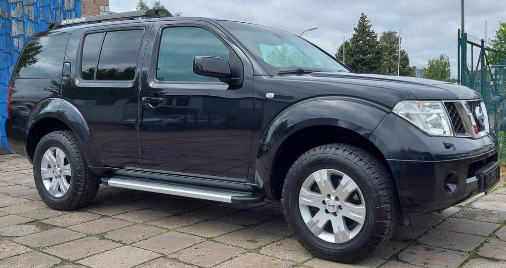 Nissan Pathfinder 2.5 dCi Premium Aut. 128kw - bazar - Hyperinzerce.cz