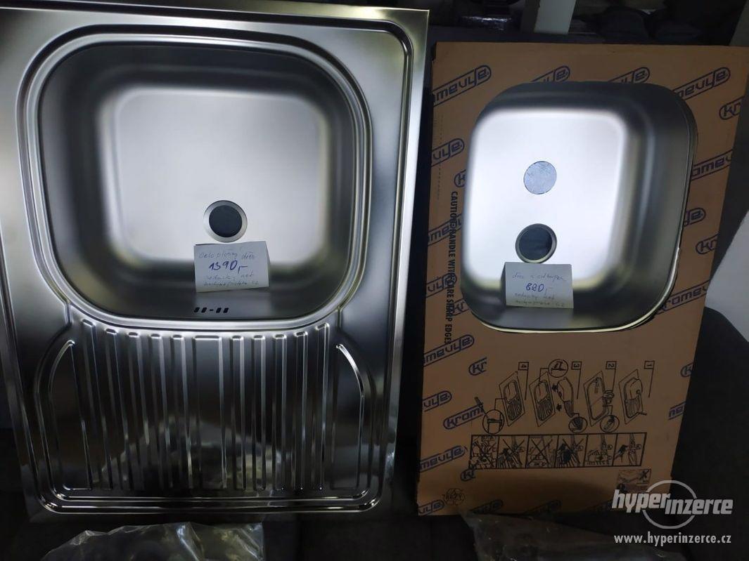 KuchyneProTebe sestava nová ICONIC 260 cm - bazar - Hyperinzerce.cz