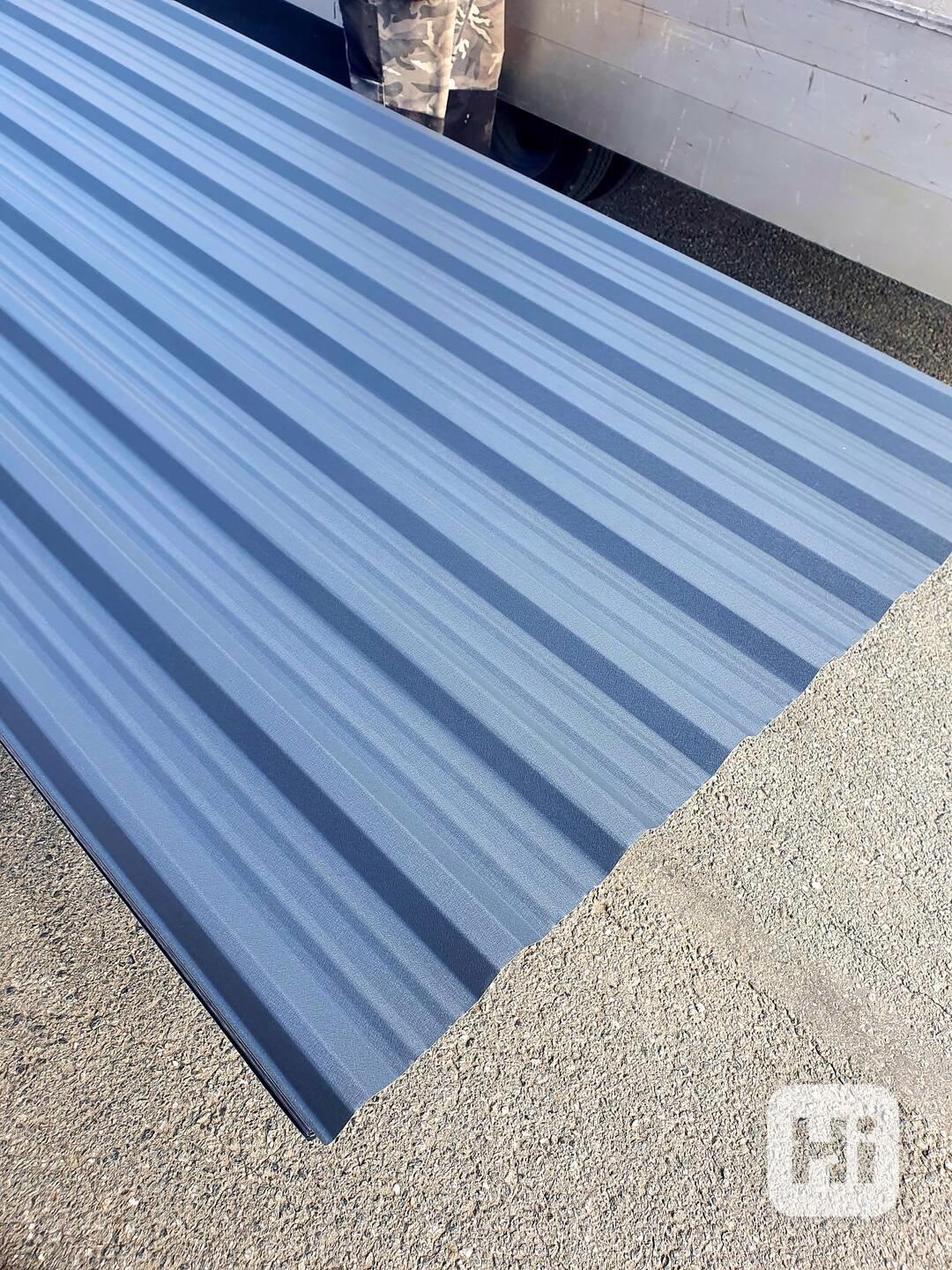 Trapézové plechy T 18 antrazit RAL 7024 MAT - bazar - Hyperinzerce.cz