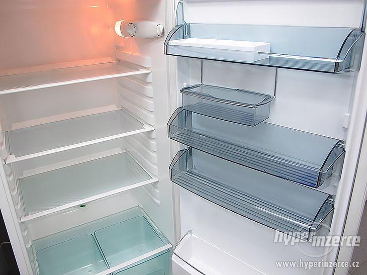 Lednice s mrazákem AEG, 2 dveřová kombinace - bazar - Hyperinzerce.cz