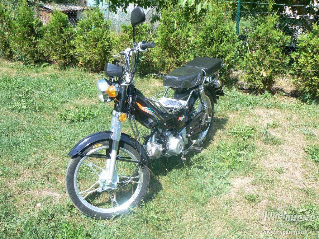 Moped Leo 50cc, čtyřtakt, nový s SPZ - bazar - Hyperinzerce.cz