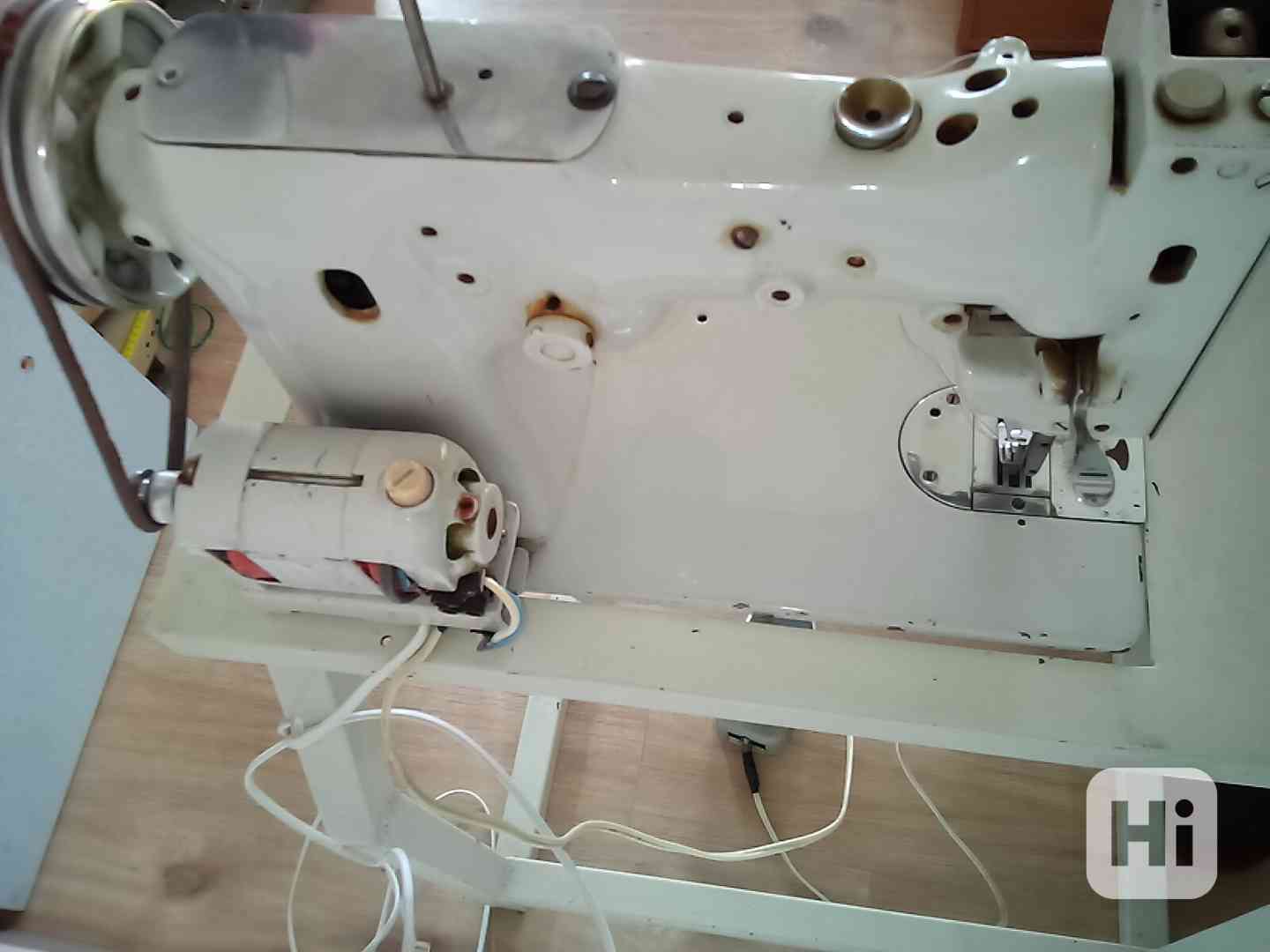 šicí stroj Singer 107W1 cik cak, celokovovy. - bazar - Hyperinzerce.cz