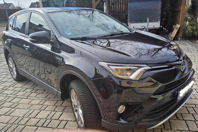Toyota RAV 4 2,i Hybrid Edition-S 4x4 145kw - bazar - Hyperinzerce.cz
