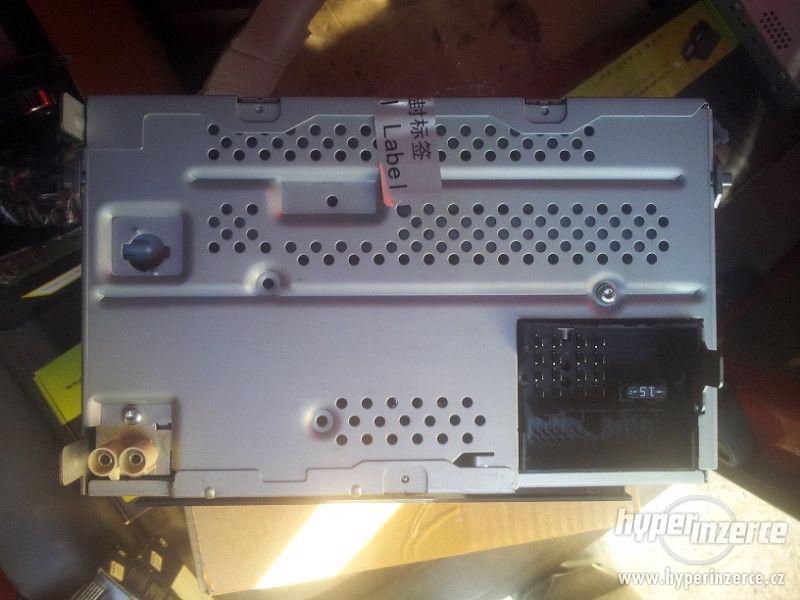 2din autorádio Delphi pro Škoda Superb II - bazar - Hyperinzerce.cz
