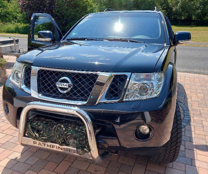 Nissan Pathfinder 2.5 dCi 140kw - bazar - Hyperinzerce.cz