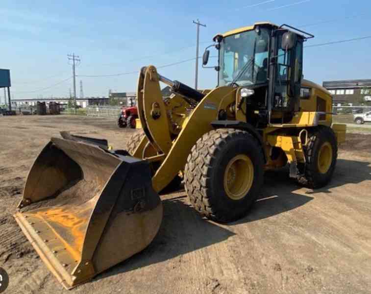 nakladače CAT KUBOTA VOLVO KOMATSU sklo okno okná skladom. - bazar ...