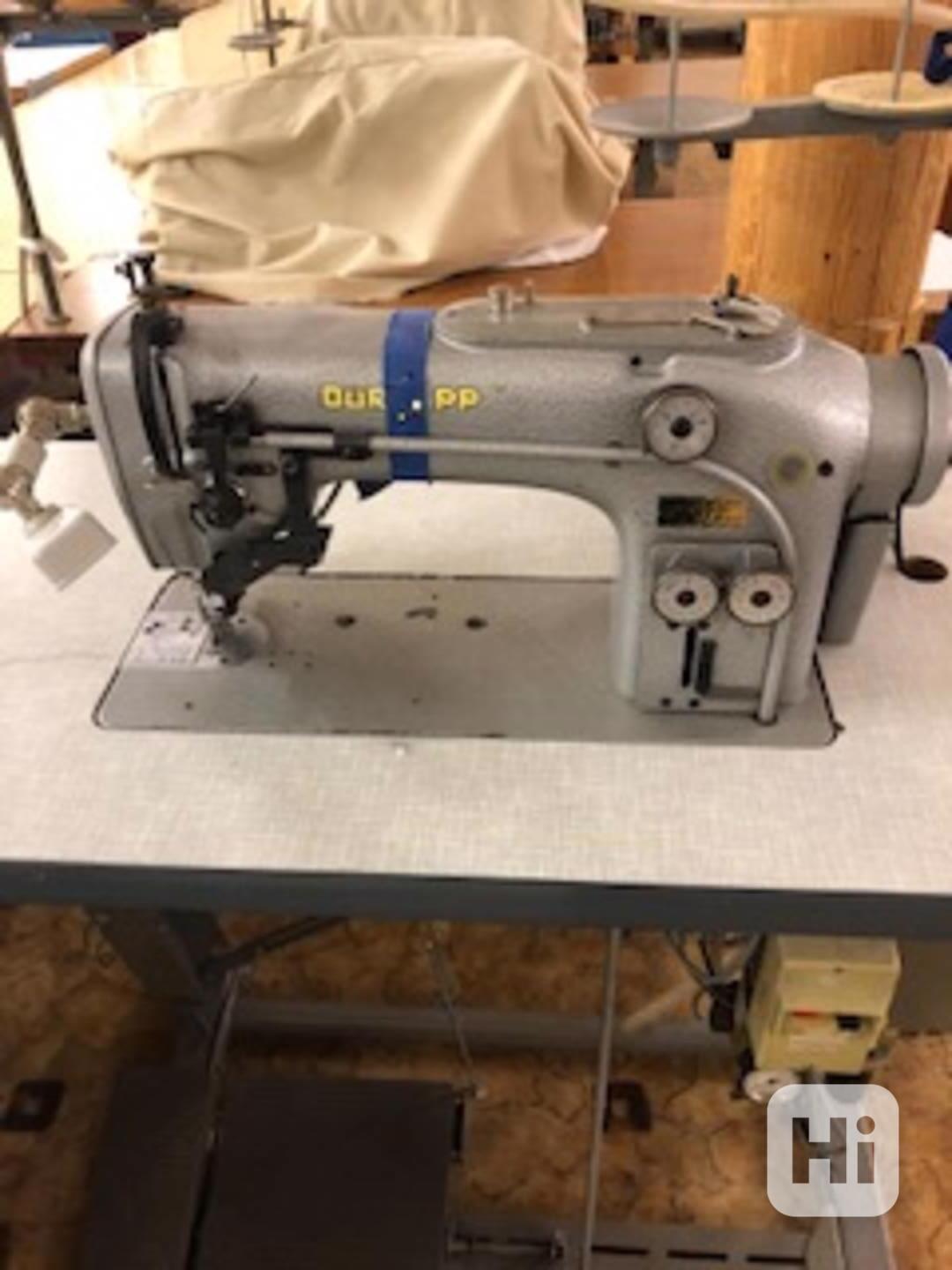 Prodej šicích průmyslových strojů + inventáře - bazar - Hyperinzerce.cz