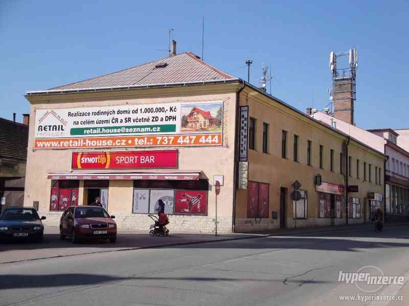 Komerční nemovitost s bytovou jednotkou, 1620 m2, Chlumec nC - bazar - Hyperinzerce.cz