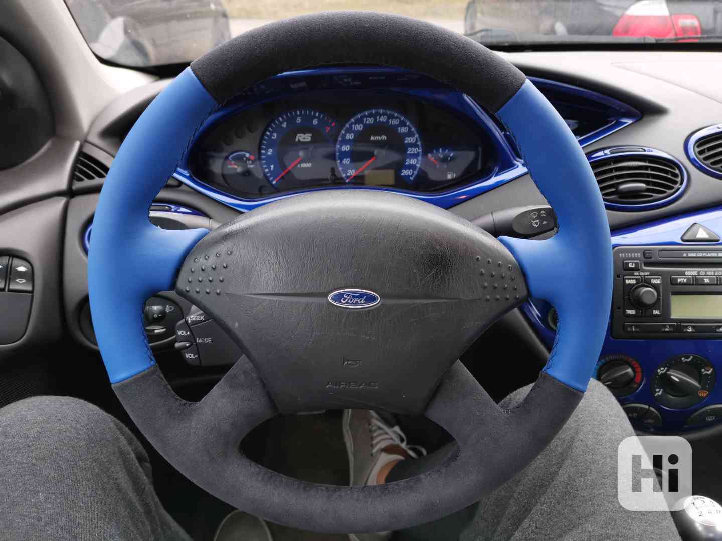 nově přešitý volant styl Focus RS,Ford Focus Mk1 - bazar - Hyperinzerce.cz