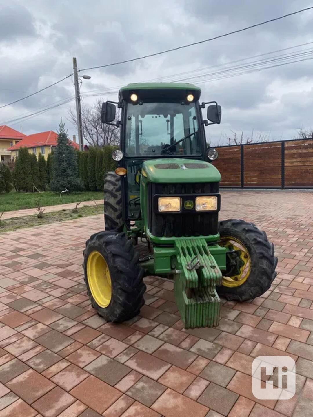 Traktor John Deere 5080 GF - bazar - Hyperinzerce.cz