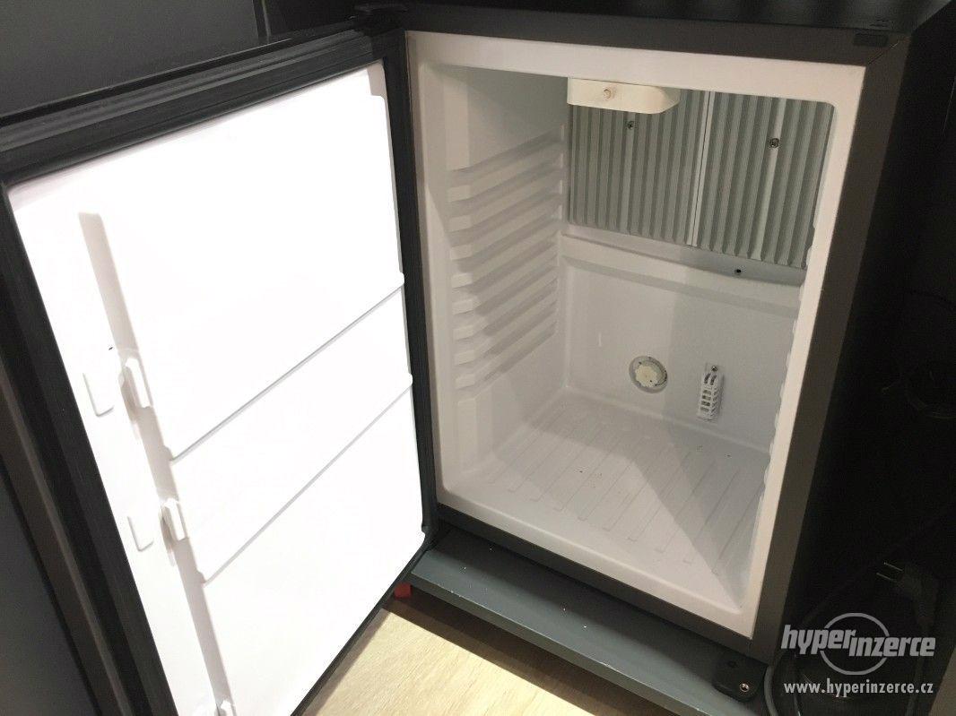 Mini lednička/minibar - bazar - Hyperinzerce.cz