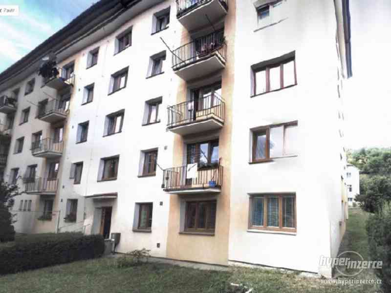 Prodej bytu 2+1 Luh - Tichá 1790, Vsetín - bazar - Hyperinzerce.cz