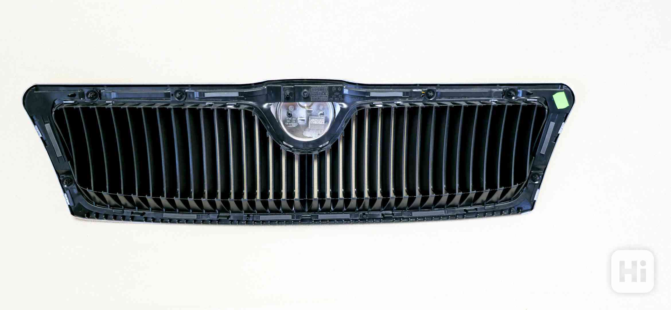 NOVÁ ORIG. maska mřížka kapoty Škoda OCTAVIA 2 II 1Z - bazar ...