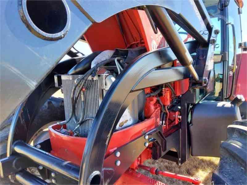 Traktor MCCORMICK MC135 - bazar - Hyperinzerce.cz