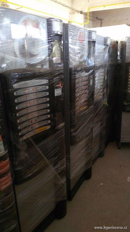 Nápojový automat Necta Kikko po repasi - bazar - Hyperinzerce.cz