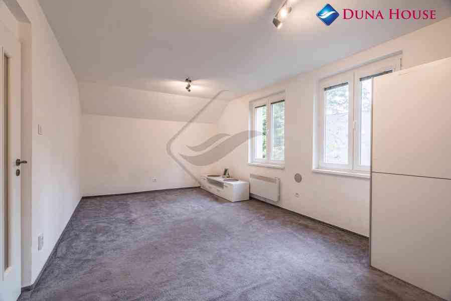 Prodej bytu 2+1, 58m2 - Klecany - bazar - Hyperinzerce.cz