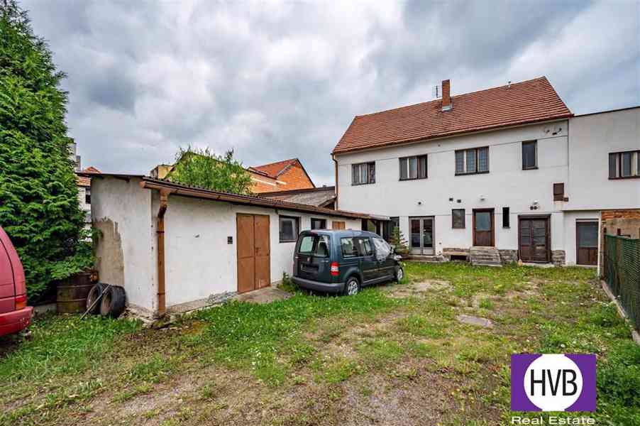 Prodej komerčního objektu 334 m2, s bytem 2+1 50 m2, pozemek 536 m2, Dobříš - bazar ...