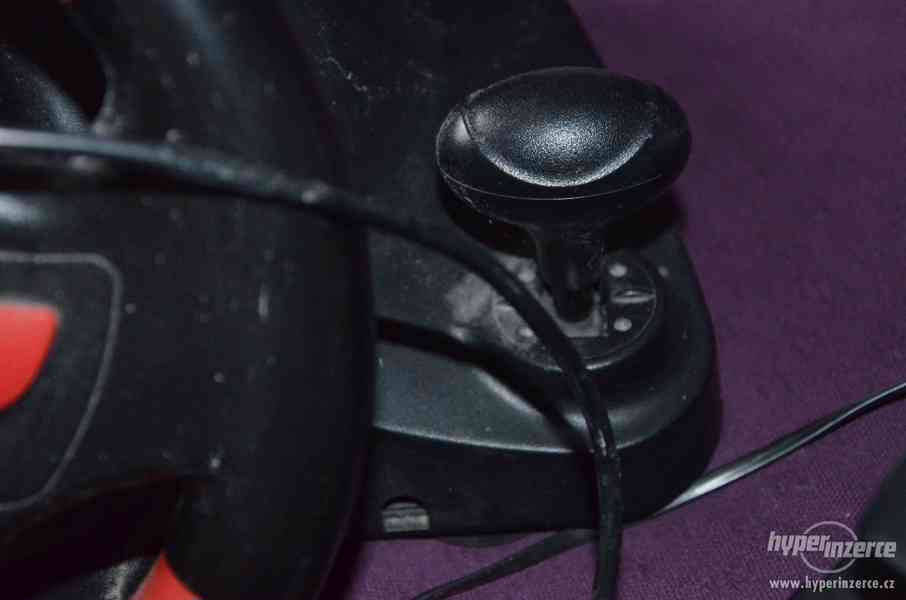 Hrací volant na PC - bazar - Hyperinzerce.cz