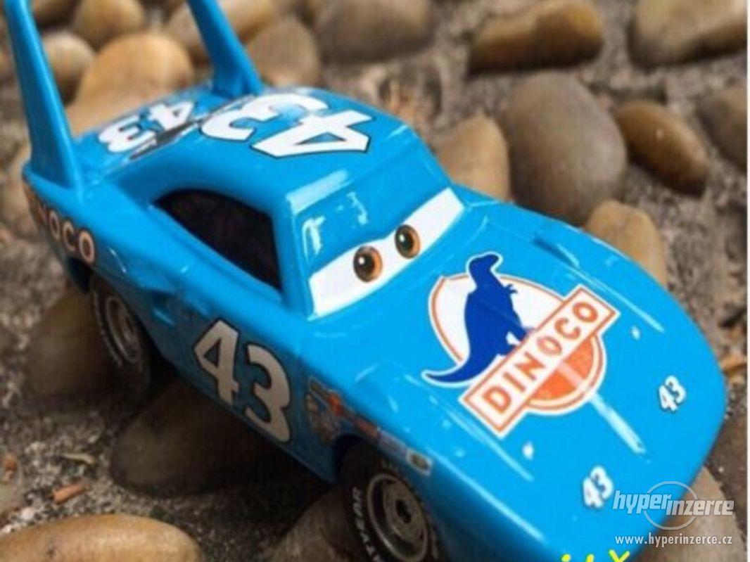 KOVOVÝ MODEL AUTA CARS 3 - KING 43 - bazar - Hyperinzerce.cz