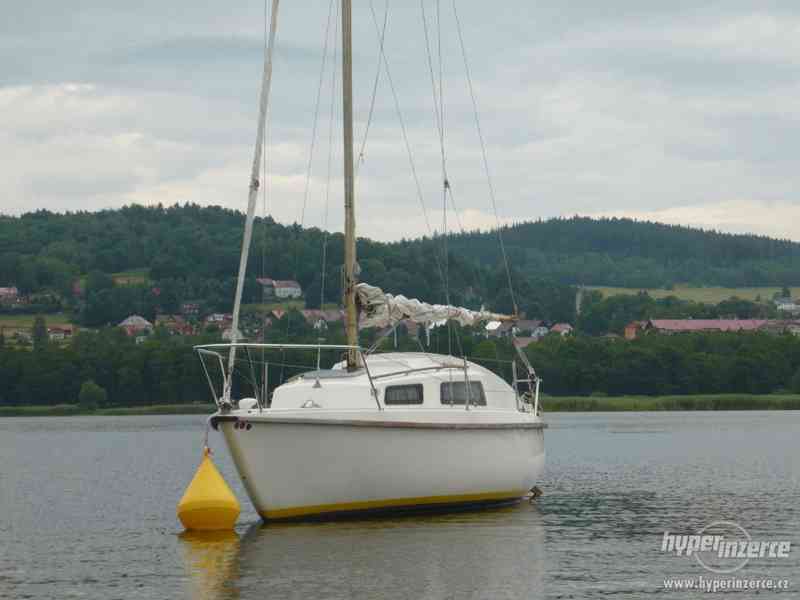 PLACHETNICE DAIMIO 700 - bazar - Hyperinzerce.cz