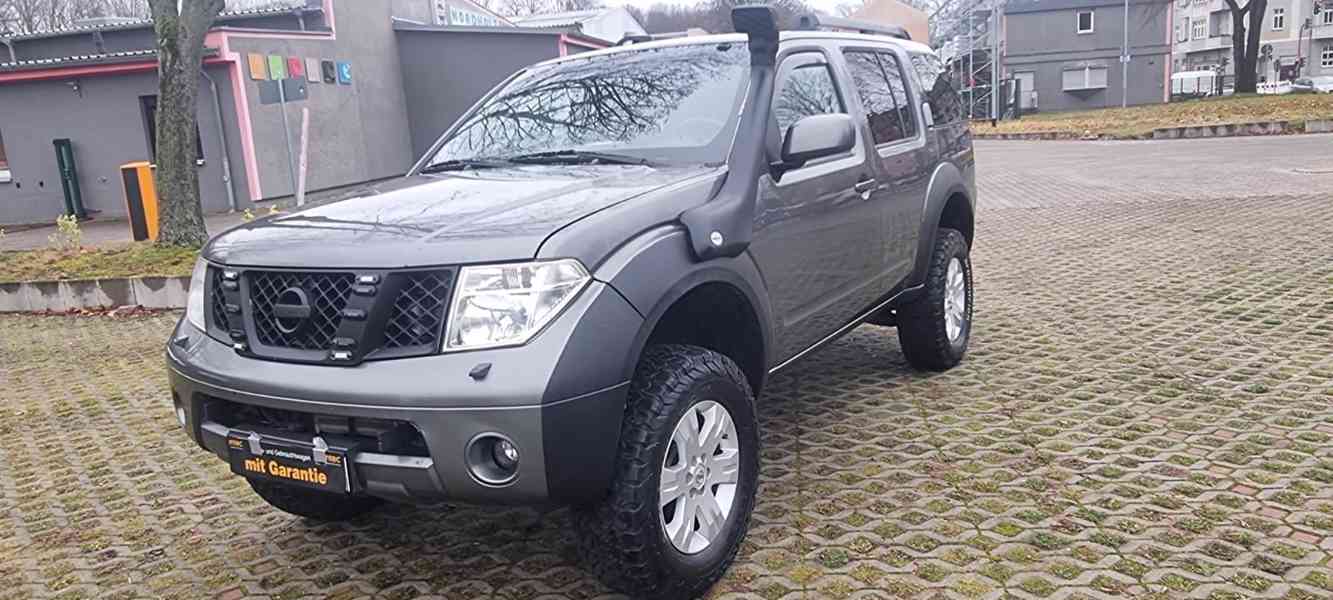 Nissan Pathfinder 2.5 dCi Aut. 128kw - bazar - Hyperinzerce.cz
