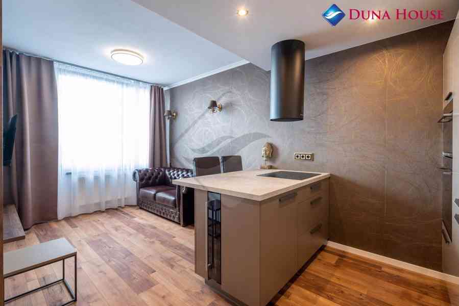 Luxusní 2KK 42m2 s garáží - bazar - Hyperinzerce.cz