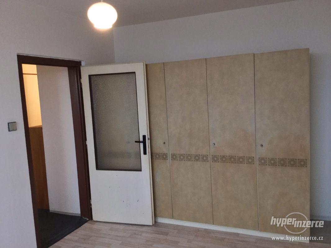 VÝHLED Pronájem bytu 2+1 s balkónem - Radimova, Břevnov - bazar - Hyperinzerce.cz