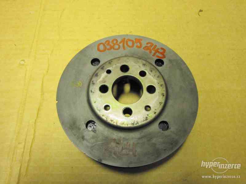 Remenice motoru 038105243 Skoda Octavia VW Golf Motor ALH - bazar ...