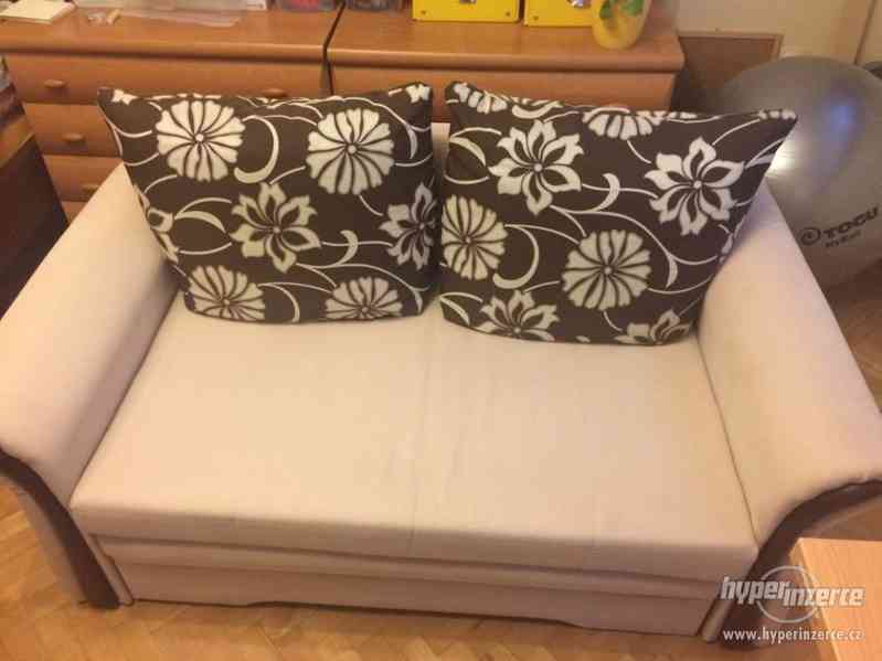 Prodám rozkládací gauč - bazar - Hyperinzerce.cz