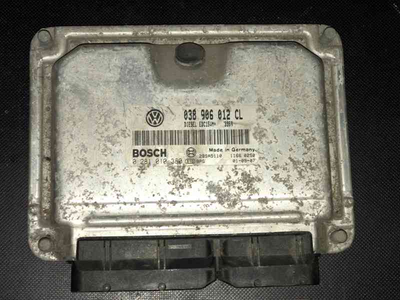 038906012CL řídící jednotka motoru - bazar - Hyperinzerce.cz