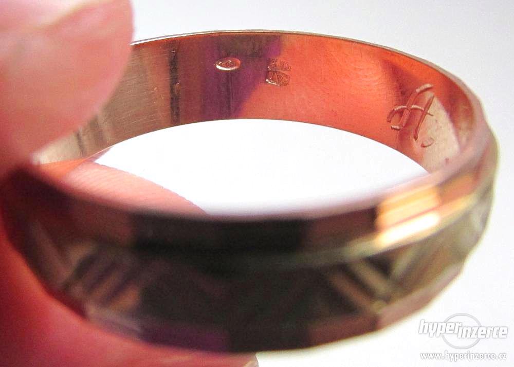 SNUBNÍ PRSTENY ZE DVOU ZLAT - bazar - Hyperinzerce.cz