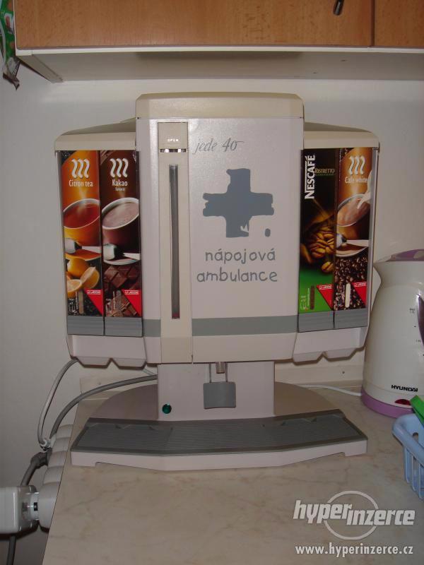 Nápojový automat a kávovar Jede 40 včetně náplní, výborný - bazar ...