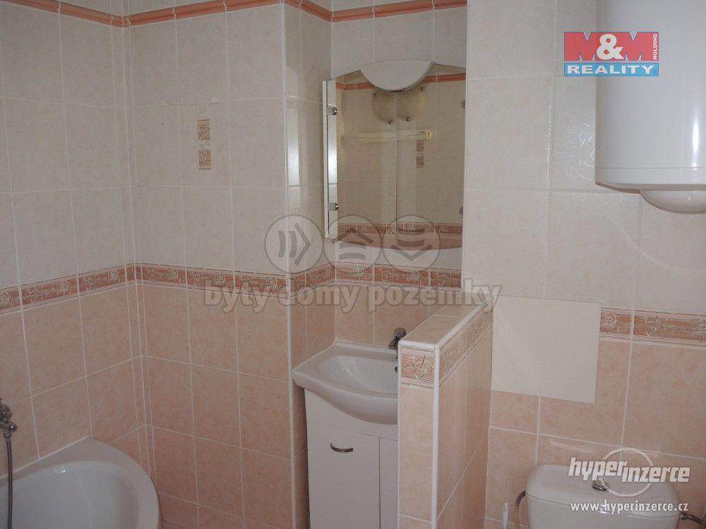 Prodej bytu 3+1, 71 m?, Hodonín, ul. U Červených domků - bazar - Hyperinzerce.cz