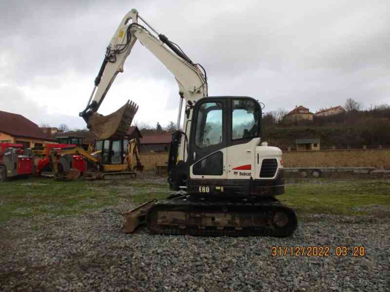 Minibagr BOBCAT E80 - bazar - Hyperinzerce.cz