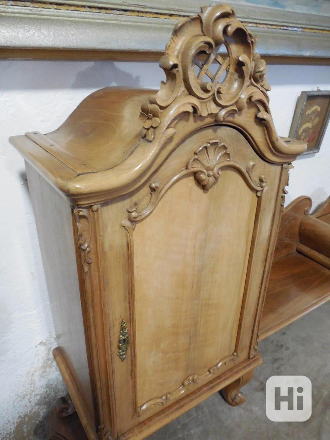 Starožitný psací stůl baroko rokoko - bazar - Hyperinzerce.cz