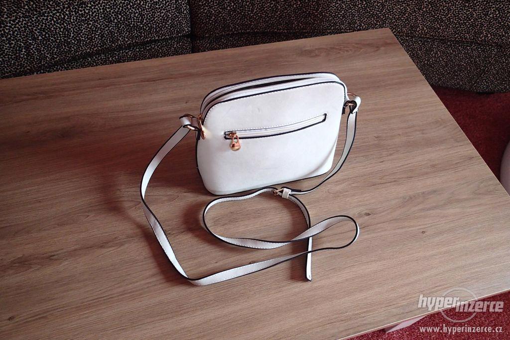 Prodám malou bílou kabelku - bazar - Hyperinzerce.cz