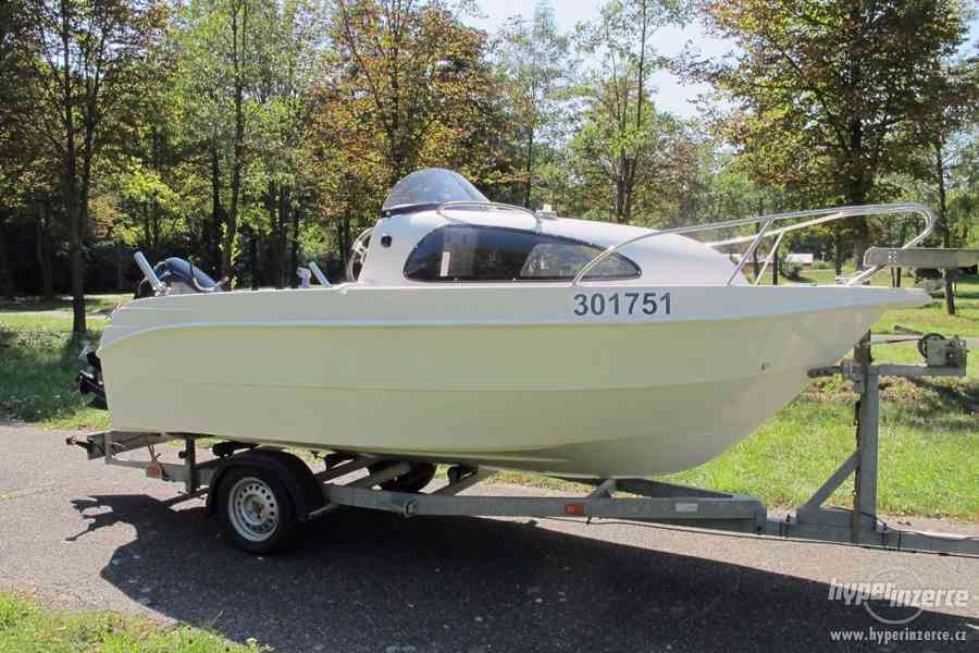 Motorový člun TEXAS 490 cabin (QUICKSILVER) 2003 - bazar - Hyperinzerce.cz