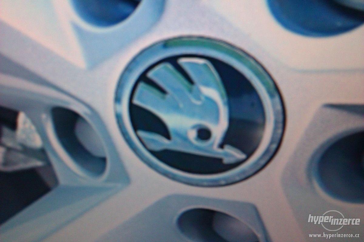 prodam nove znaky skoda nove LOGO - bazar - Hyperinzerce.cz