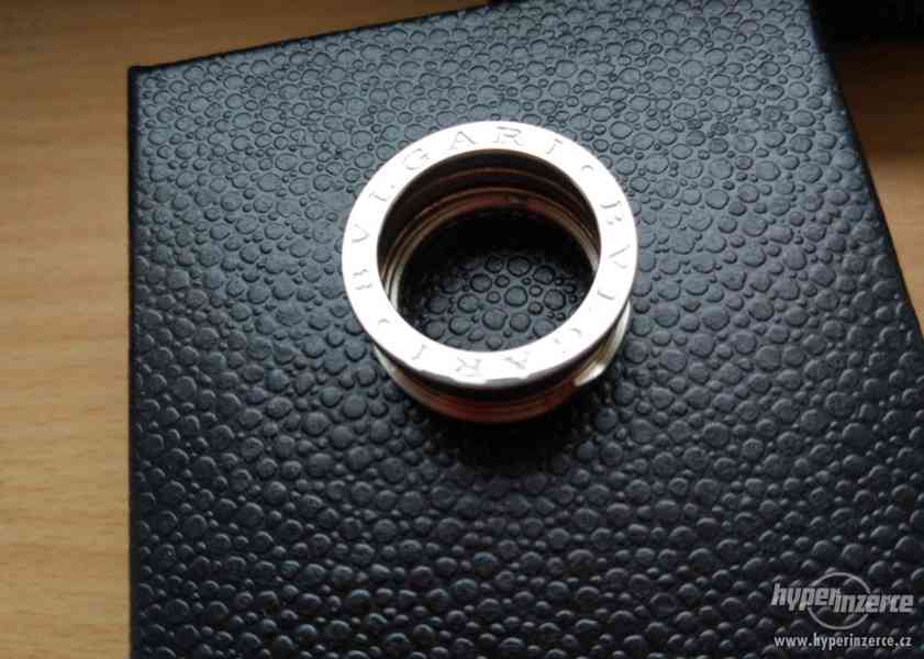 Prsten Bvlgari "matka" bílo-růžový - bazar - Hyperinzerce.cz