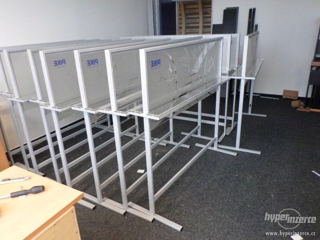 Zástěna,paravan mezi dva psací stoly 161x90 - bazar - Hyperinzerce.cz
