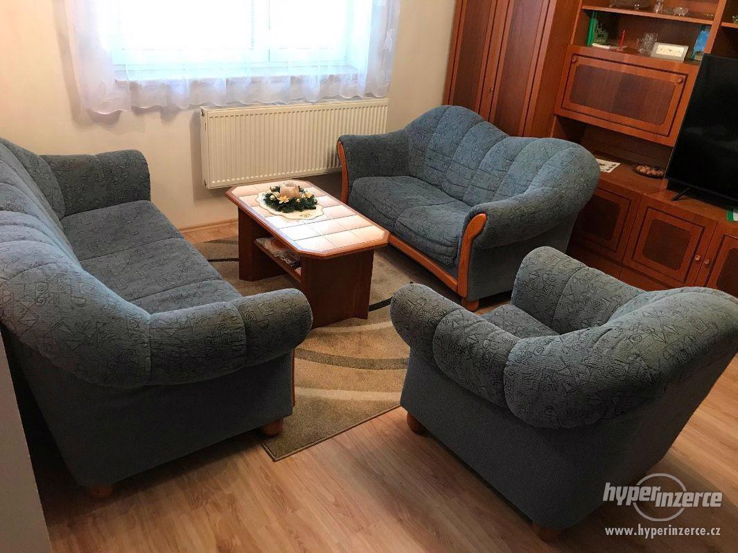 Modrá sedačka 3+2+1 - bazar - Hyperinzerce.cz