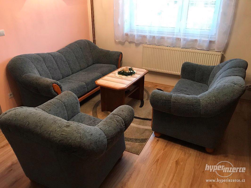 Modrá sedačka 3+2+1 - bazar - Hyperinzerce.cz